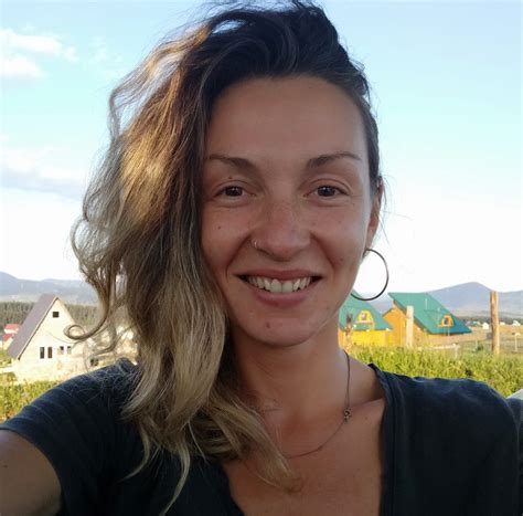 Maja Vujacic Balkan Most