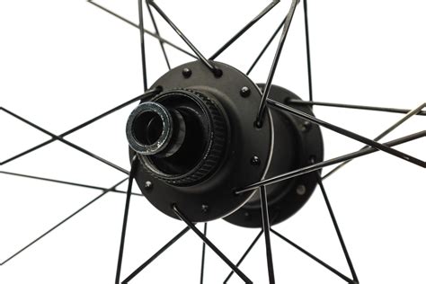 Bontrager Aeolus Elite 35 Carbon Tubeless 700c W The Pros Closet