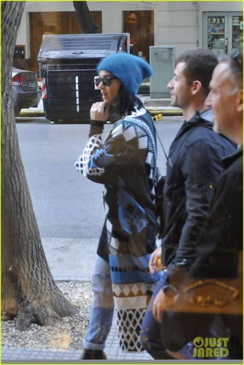Katy Perry Calls Her Real Hair Color Dishwater Squirrel Brown Photo 3479690 Katy Perry
