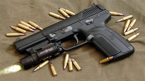 Cari Tahu Tentang Pistol