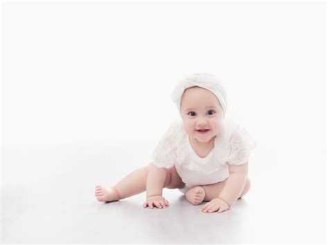 Bébé Taïs Séance Photo De 8 Mois Séance Photo Au Studio