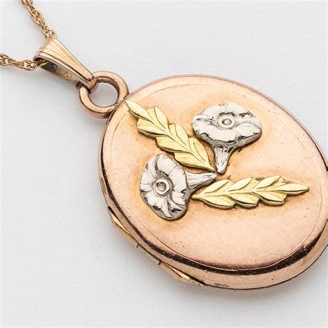 Vintage Locket Necklace Etsy
