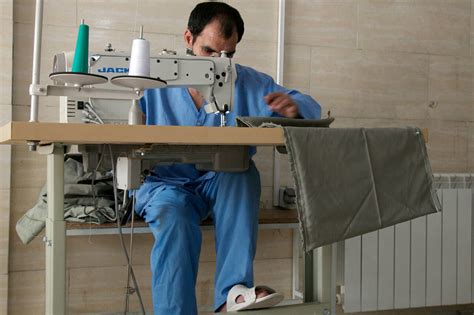 تمامی زندانیان بند نسوان خراسان شمالی مشغول به کار هستند ایرنا