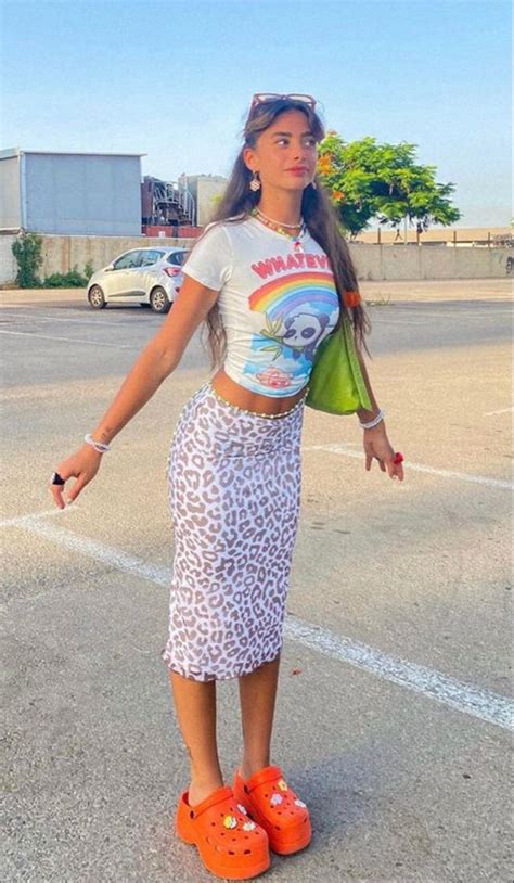 Pin By Skinny Dee On Fashion Inspo Outfits How To Style Crocs