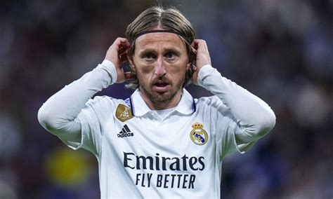 Luka Modrić Fk Real Madrid Produženje Ugovora