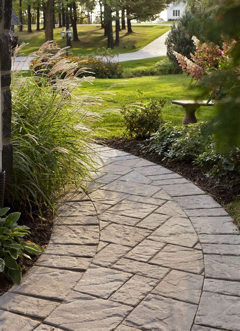 Curved Walkway Paver Patterns