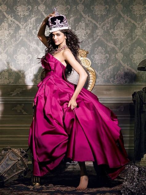 Deepika Padukone Pretty In Pink