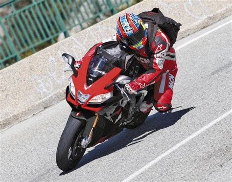 Aprilia Rsv4 Factory 2009 2010 Review Specs And Prices