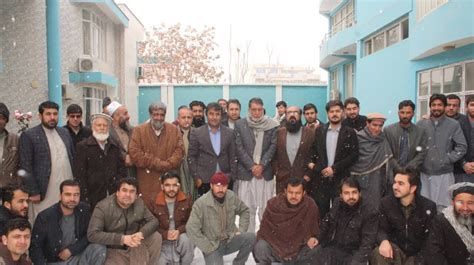 هفته نامه گنج آنچه که درتخار از شب تاکنون اتفاق افتیده است منابع می‌گویند که، طالبان‌ از