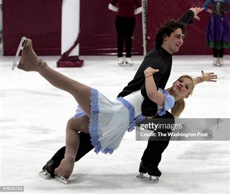 Cinderella On Ice Photos And Premium High Res Pictures Getty Images