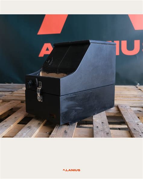 Cubby Box Zwart Met Extra Opslag Lr Defender Alanius