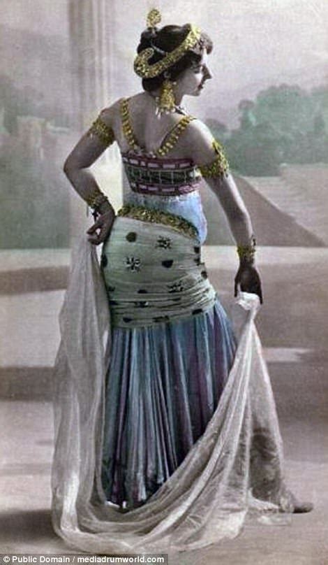 Images Show The Alluring Dances Of Wwi Spy Mata Hari Daily Mail Online