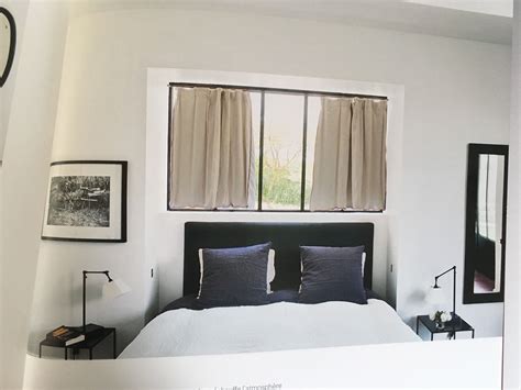 Pour La Fenêtre Haute Au Dessus Du Lit Bedroom Windows Oversized