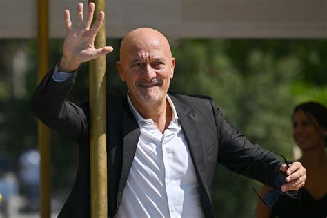 Claudio Bisio Un Flop Clamoroso La Confessione Sul Difficile Retroscena