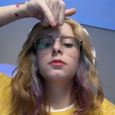56 Ideias De Gabi Cattuzzo Para Salvar Hoje Divas Cellbit Minha