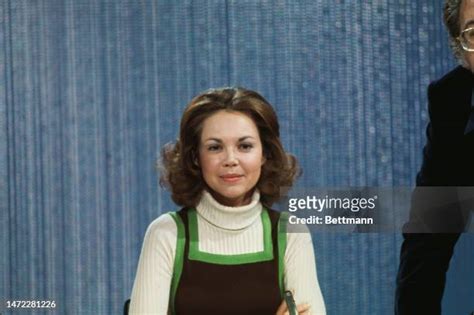 10 Hot Sexy Julie Nixon Eisenhower Bikini Pics