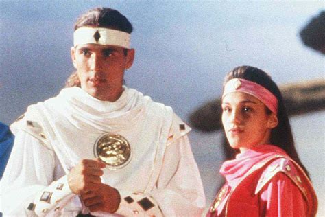“power Rangers” Amy Jo Johnson Shares Rare Throwback Photo With Late