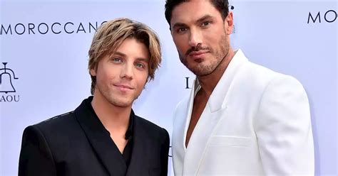 Celebrity Hairstylist Chris Appleton And Actor Lukas Gage Tie The Knot In Las Vegas Sverige
