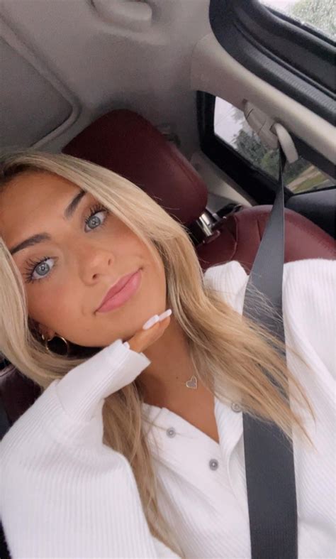 Any Bwc With A 2nd Screen Wanna Stroke To My Friend Nicole Dm On Tele