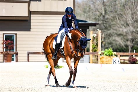 Top Lady Liz Halliday Contests 4 Of The Top 5 On The Opening Day Of