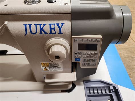 Industrijski šivalni Stroj Jukey Jl 640 Bl D 4