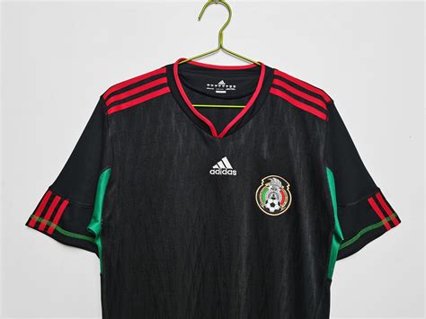 Mexico 2010 Away Kit