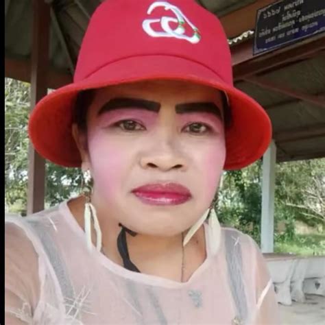 อัดเสียงเสร็จ ผจก ก็จะพา เจ๊มิ่ง ไปงานโชว์ ร้องเพง ที่ อุดร จ้า เจ๊มิ่ง ช่างซ่อมพัดลม