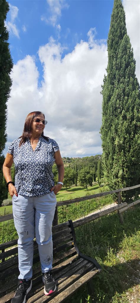 ‎איילה לוי מדריכת איילה לוי מדריכת טיולים באירופה