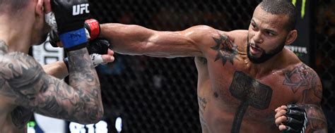 Fighter On Fighter Breaking Down Ufc Vegas 50s Thiago Santos