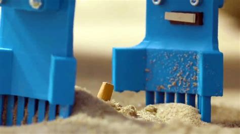 Beachbot El Robot Que Limpia Las Colillas De Cigarrillo En La Playa Infobae