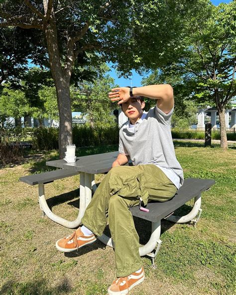 Simak Gaya Pemain Hometown Cha Cha Cha Yang Siap Jadi Inspirasi Fashion