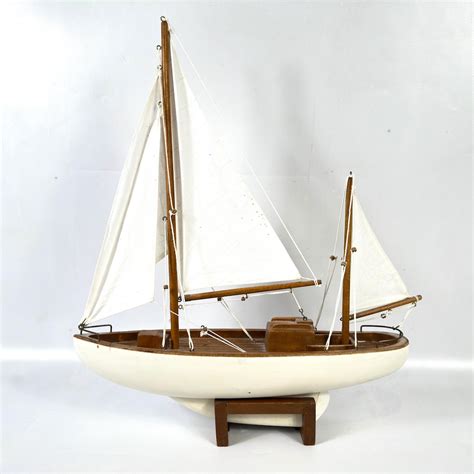 Modelo De Velero De Madera Vintage Yate Artesanal Con Decoración