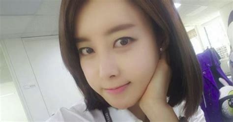 투야 안진경 사무실 셀카 공개점심시간 언제오냐