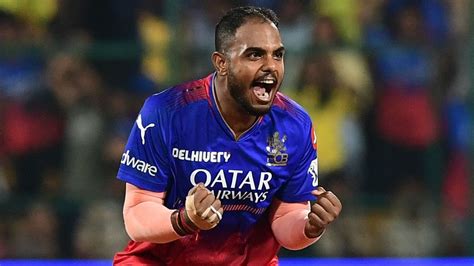 Rcb Vs Csk यश दयाल के पिता को सताया था 5 छक्कों वाला डर फिर दिल ने