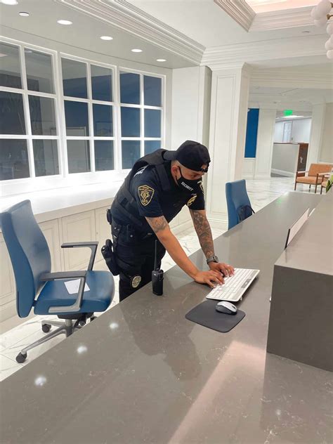 Hire Off Duty Police Officers Lapd Experience Vetted And Tested