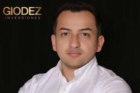 Giovany Hernández El Colombiano Que Enseña A Miles Cómo Ganar Dinero