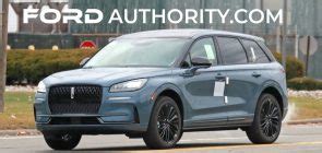 2025 Lincoln Aviator Adds New Whisper Blue Metallic Color
