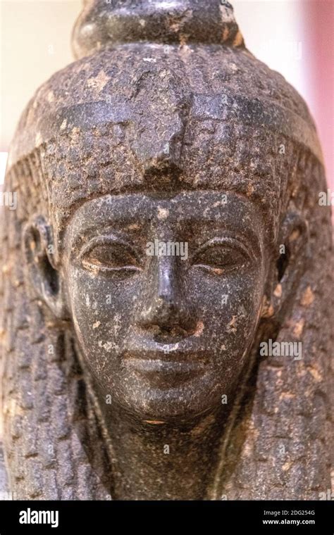 Cleopatra Vii Queen Of Egypt In 51 30 Basalt Statue From 41 Off