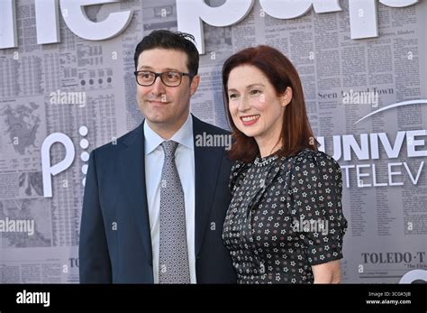 Los Angeles Ca Usa August 27 2025 Michael Koman Ellie Kemper