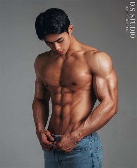 Asian Muscle Men Handsome Asian Men Muscle Boy Hot Korean Guys