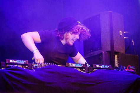 Gladde Paling Boeken Viking Entertainment