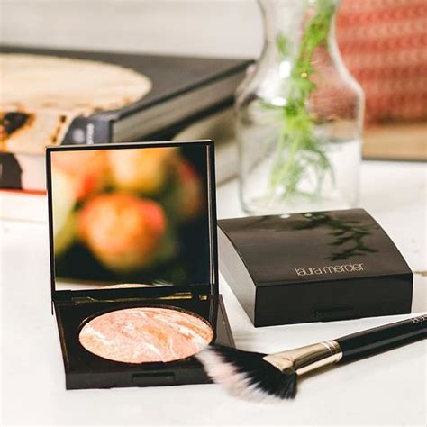 Laura Mercier Baked Blush Illuminé For A Bright Cheekbone Accent