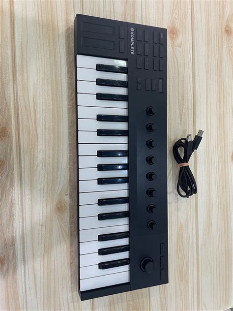 Komplete Native Instrument Midi Keyboard Hobbies And Toys Music And Media