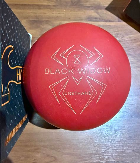 Hammer Black Widow Red Solid Urethane Overseas 15lb Bowling Ball Brand