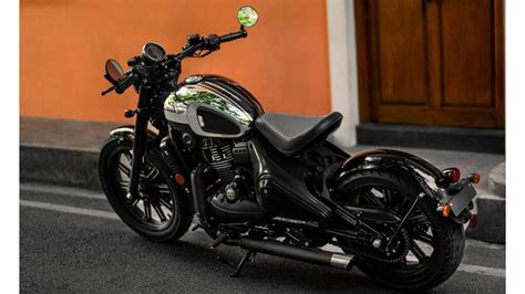 New Jawa 42 Bobber Black Mirror Launched In India At Rs 225 Lakh