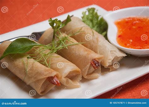 Fried Spring Rool Imagen De Archivo Imagen De Alimento 105747871