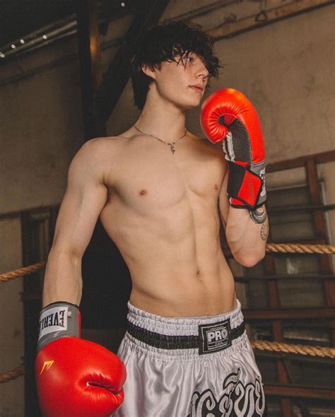 Tough Twinks And Pretty Boys On Tumblr