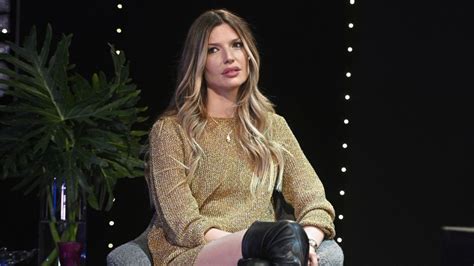 Chloé Bello Revela La Verdad Sobre Su Encuentro Con Leonardo Dicaprio Perfil