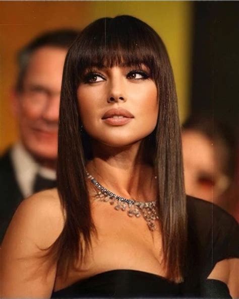 Monica Bellucci Cheveux Monica Bellucci Transformée Avec Les Cheveux