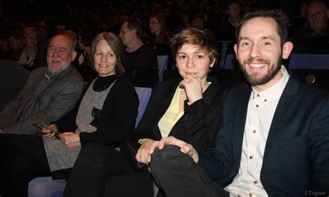 Teatersuksess For Kristofer Avisafroyano